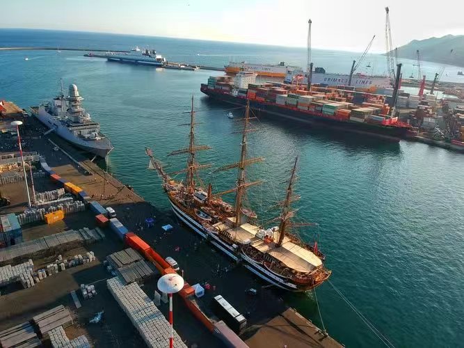 GPA plans off-dock terminal to expand Gwadar Port capacity